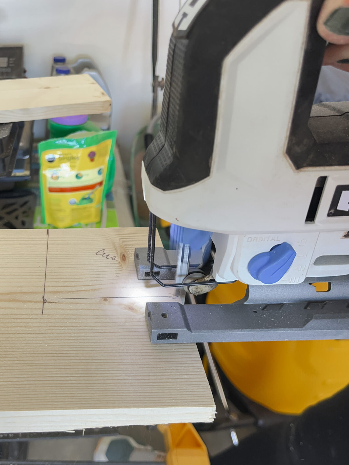 Easy DIY Window Trim: Upgrade Your Windows Without Miter Cuts! - Tapia ...